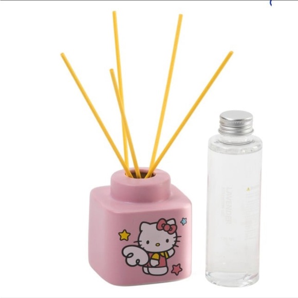 Hello Kitty | Accents | Hello Kitty Reed Diffuser Set Lavender Diffusor ...